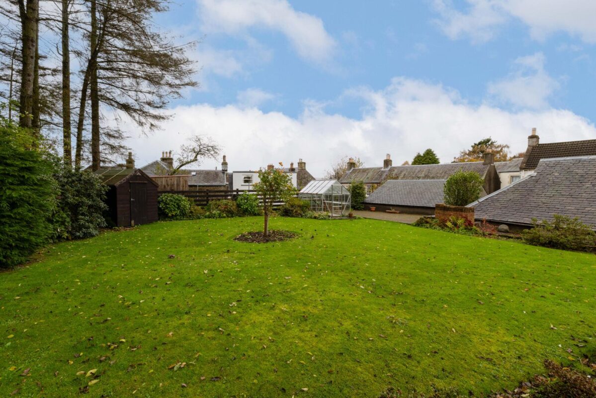 Main Street, Abernethy, Perth - Premier Properties Perth